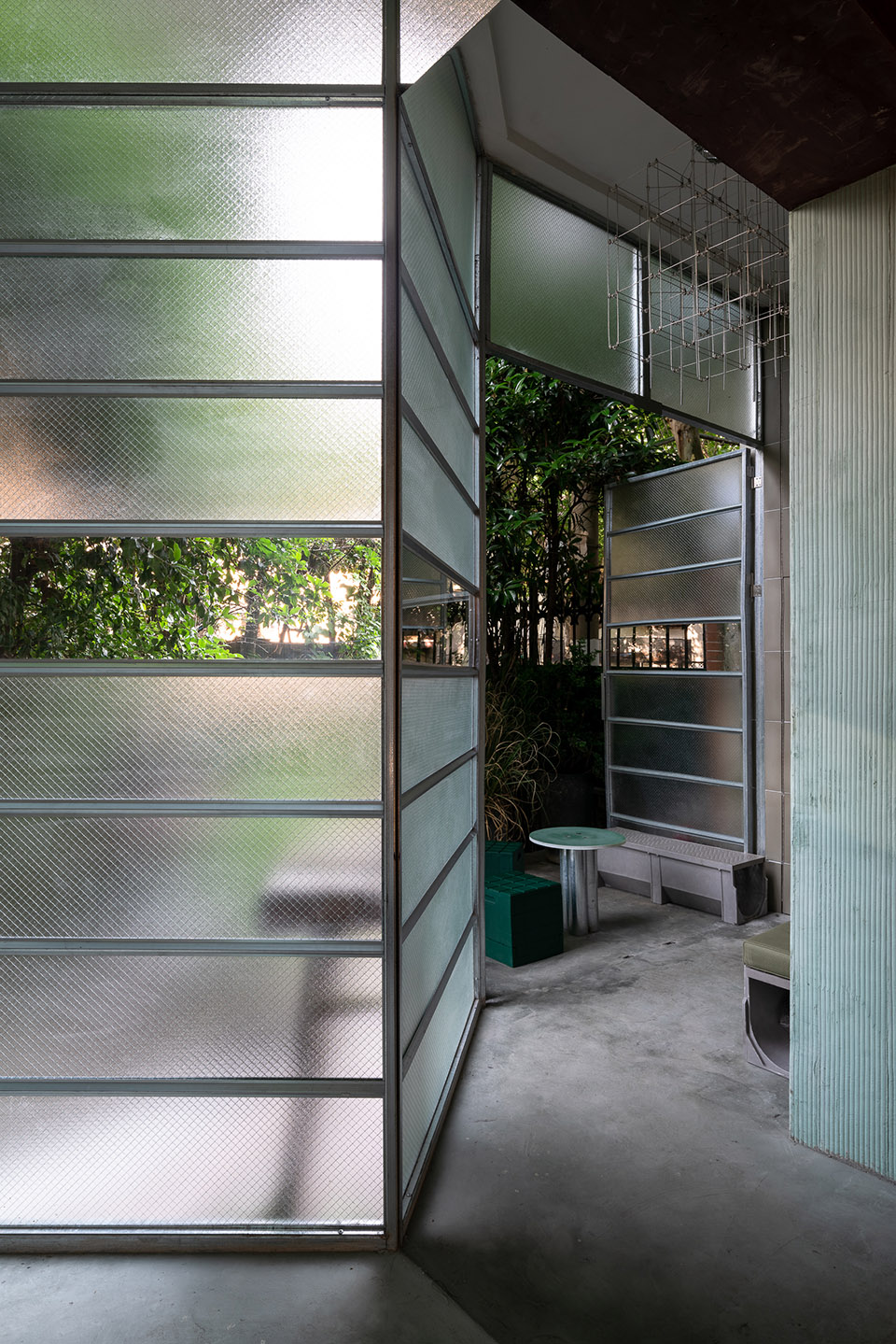 SLAB TOWN Café -Shanghai Fumin Road, China by CASE PAVILION - 谷德设计网