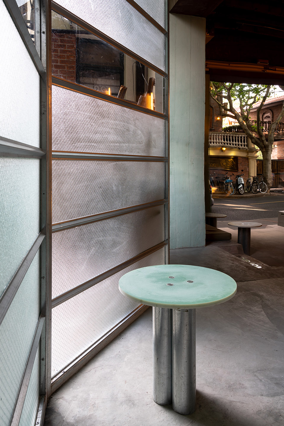 SLAB TOWN Café -Shanghai Fumin Road, China by CASE PAVILION - 谷德设计网
