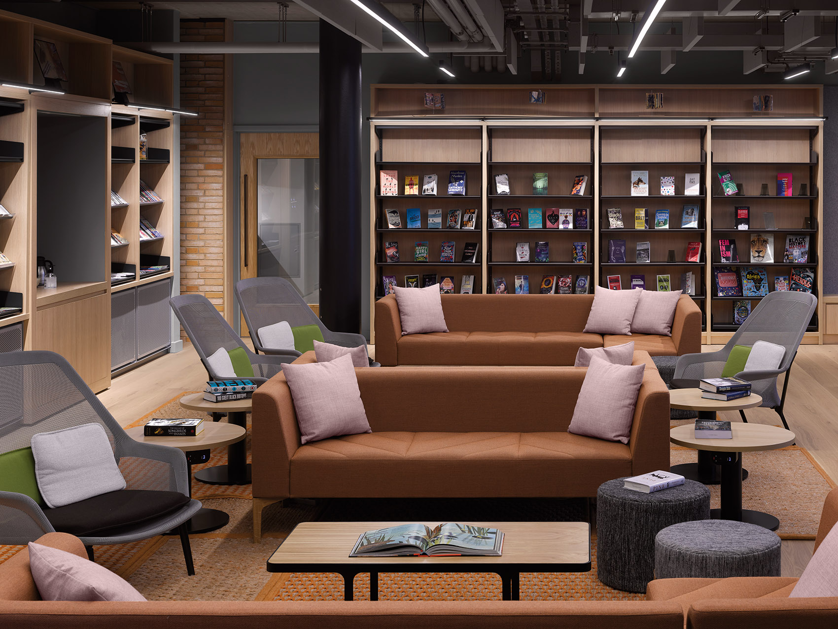 St Mary’s Calne Library by Woods Bagot - 谷德设计网