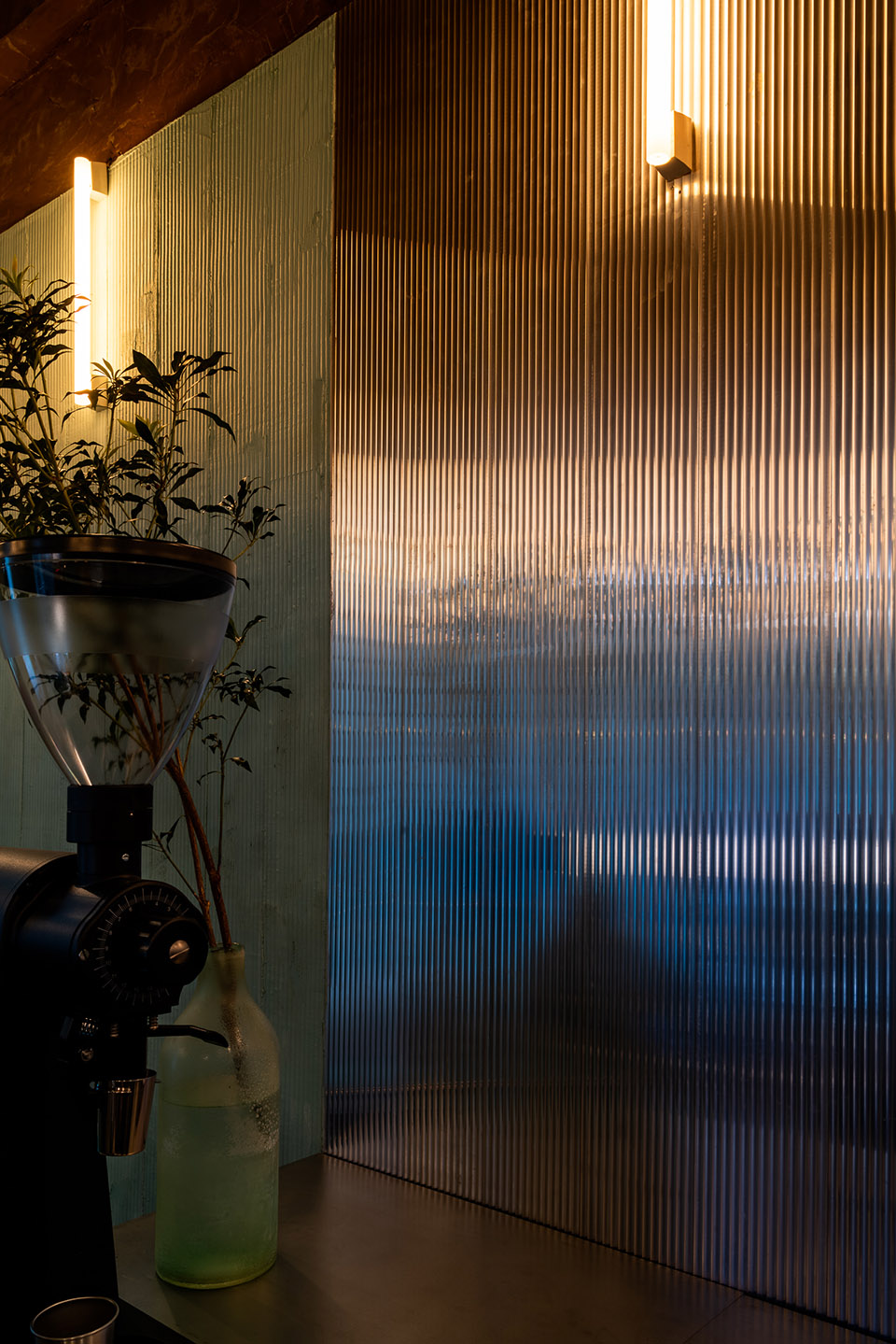 SLAB TOWN Café -Shanghai Fumin Road, China by CASE PAVILION - 谷德设计网