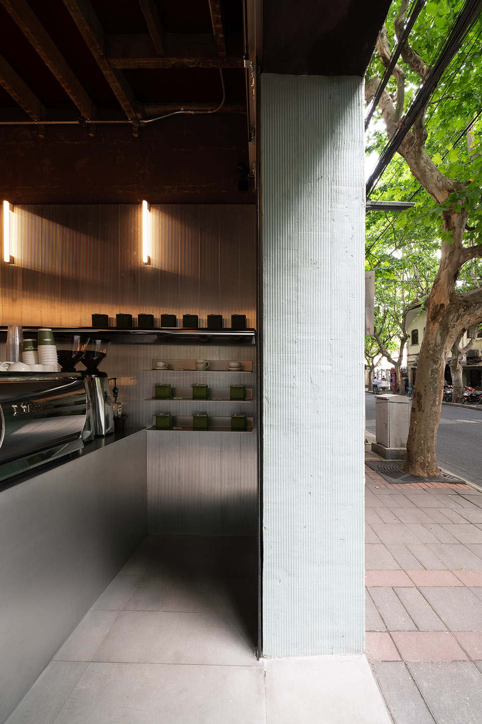 SLAB TOWN Café -Shanghai Fumin Road, China by CASE PAVILION - 谷德设计网