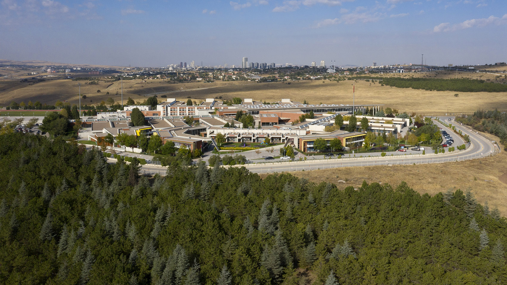 Ted Ankara College by Uygur Architects - 谷德设计网