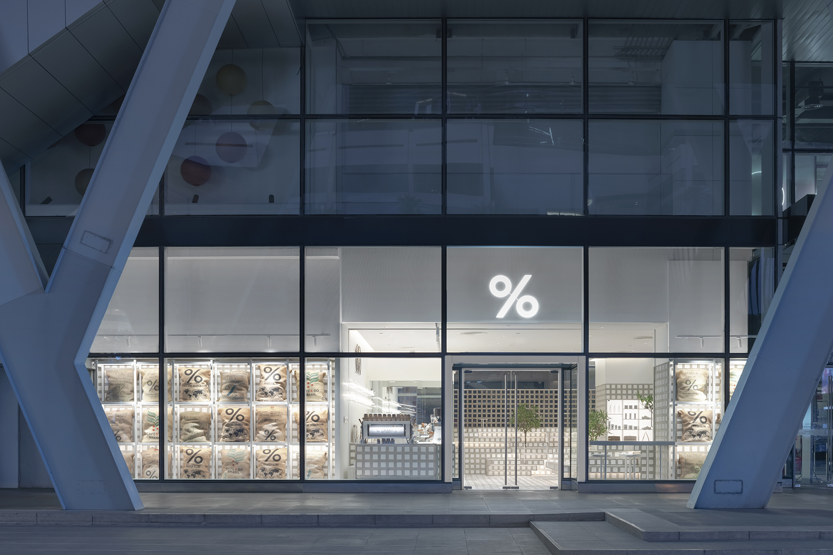 % Arabica Store Bangkok CentralWorld by Studio Precht - 谷德设计网