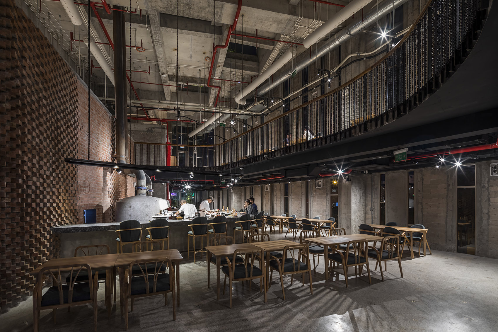 PIZZA 4P’S HAI PHONG by Takashi Niwa Architects - 谷德设计网