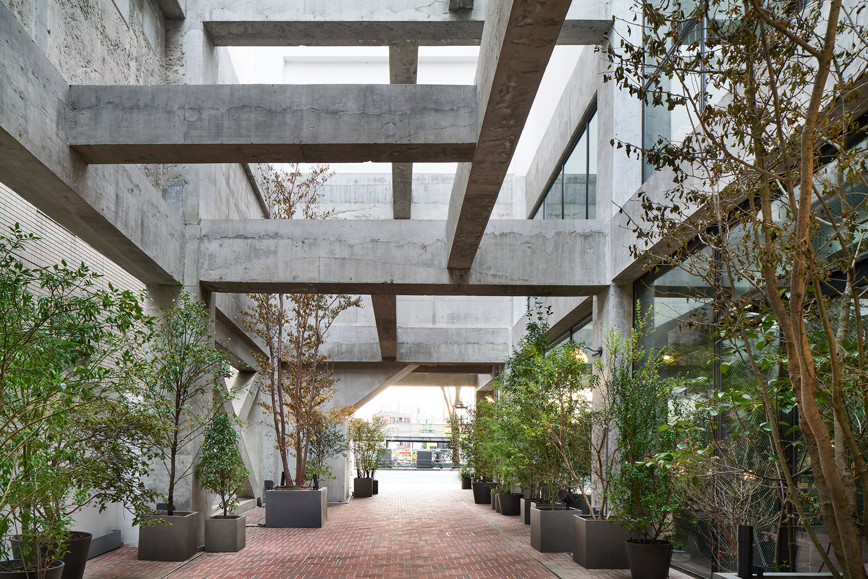 SHIROIYA Hotel by Sou Fujimoto Architects - 谷德设计网