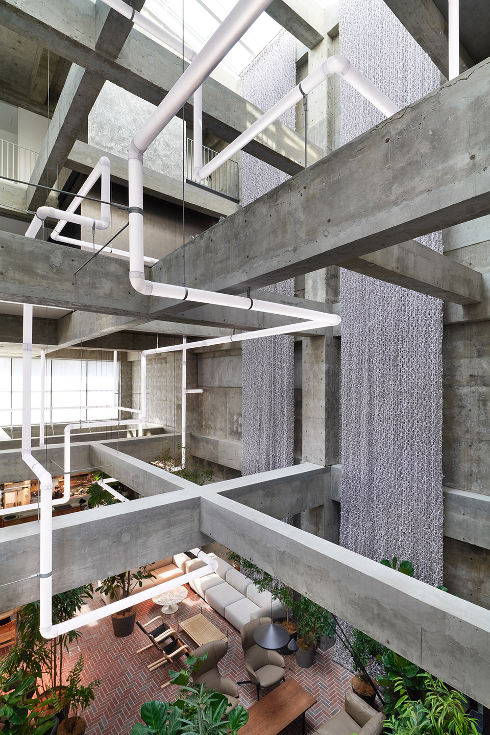 SHIROIYA Hotel by Sou Fujimoto Architects - 谷德设计网