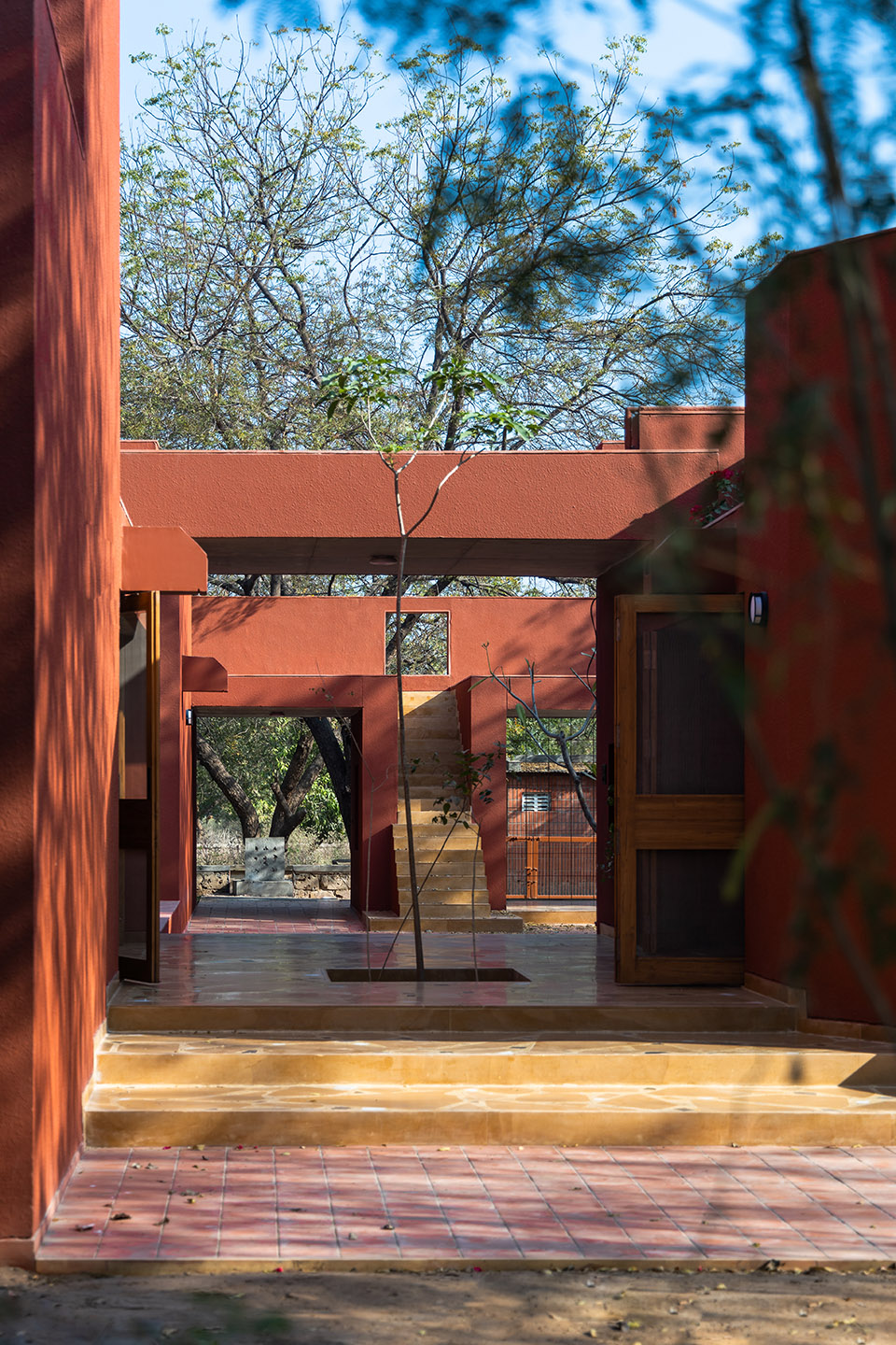 A home for the Guptas by Raghuveer Kathpalia - 谷德设计网