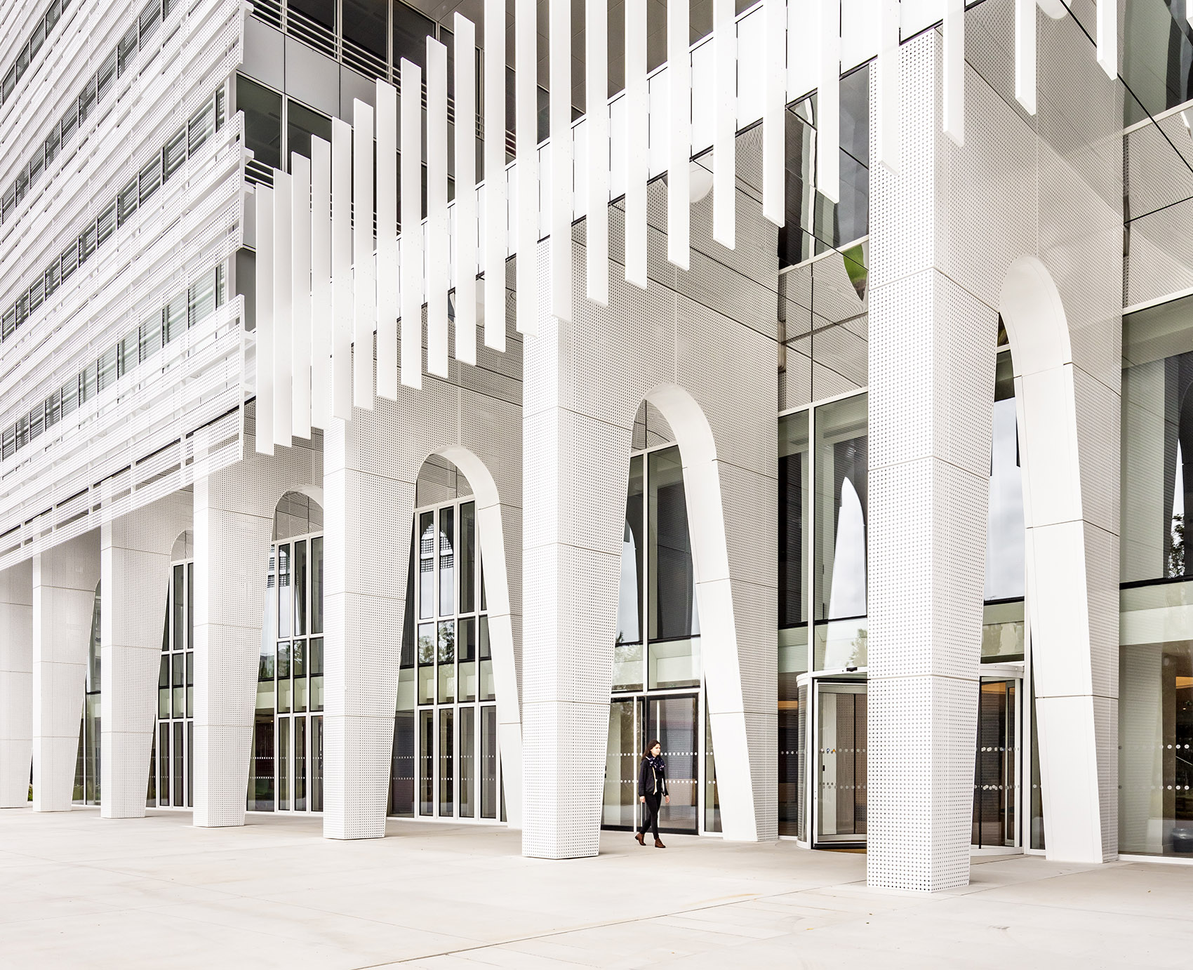 Paris Region Headquarters by JACQUES FERRIER ASSOCIES - 谷德设计网