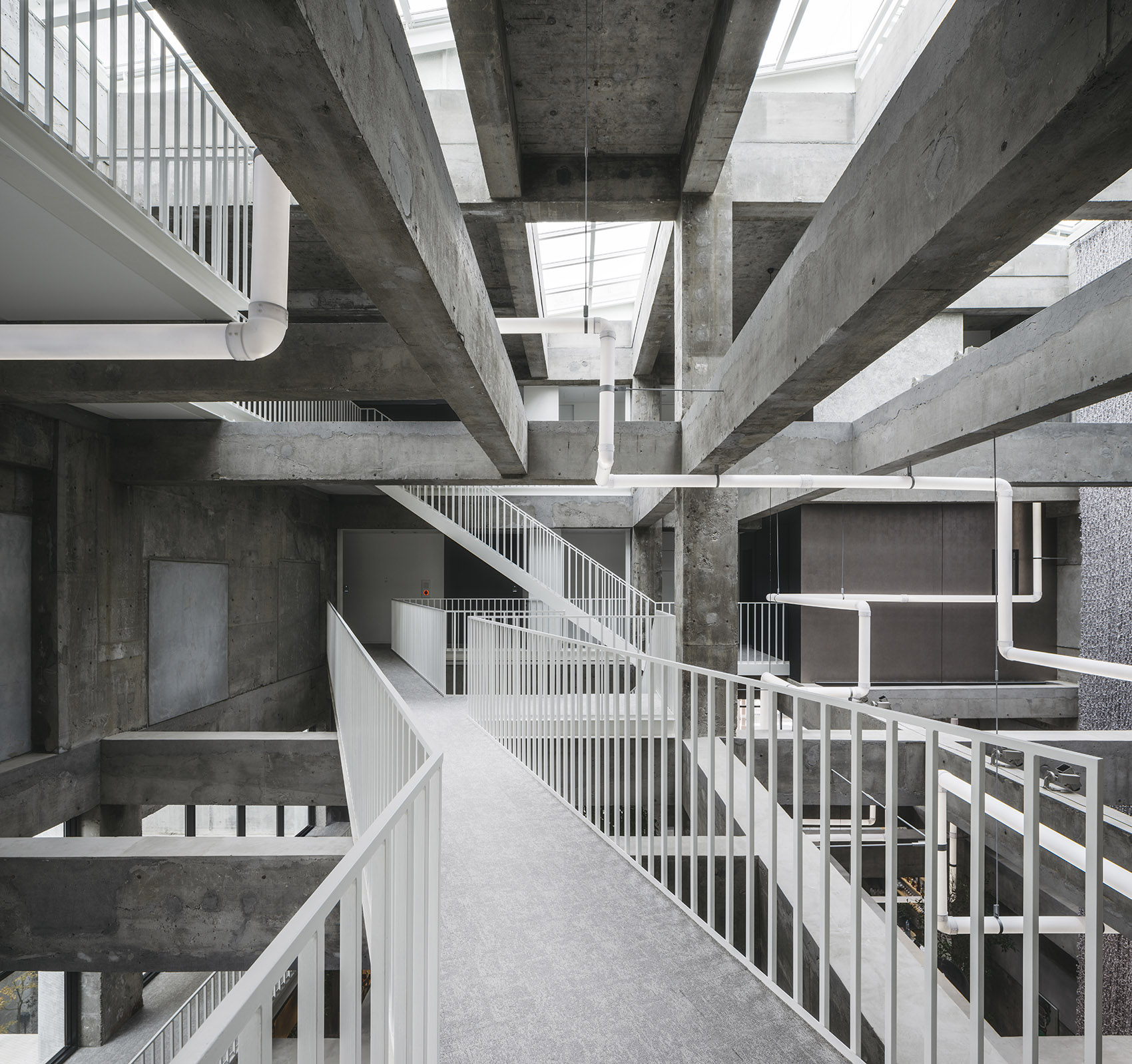 SHIROIYA Hotel by Sou Fujimoto Architects - 谷德设计网