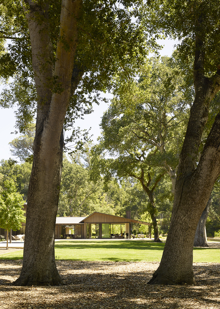 Oak Woodland Residence by Walker Warner Architects - 谷德设计网