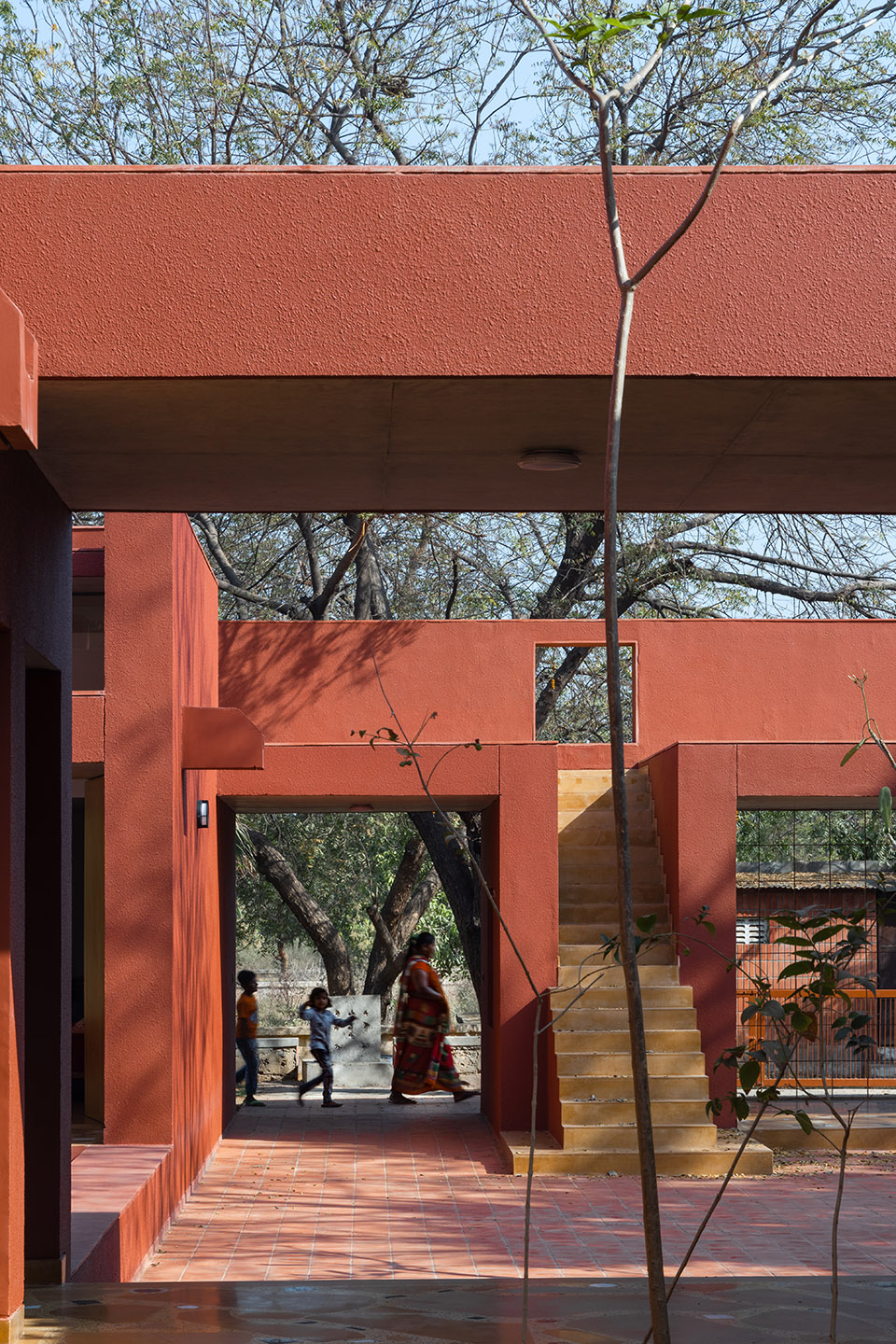 A home for the Guptas by Raghuveer Kathpalia - 谷德设计网