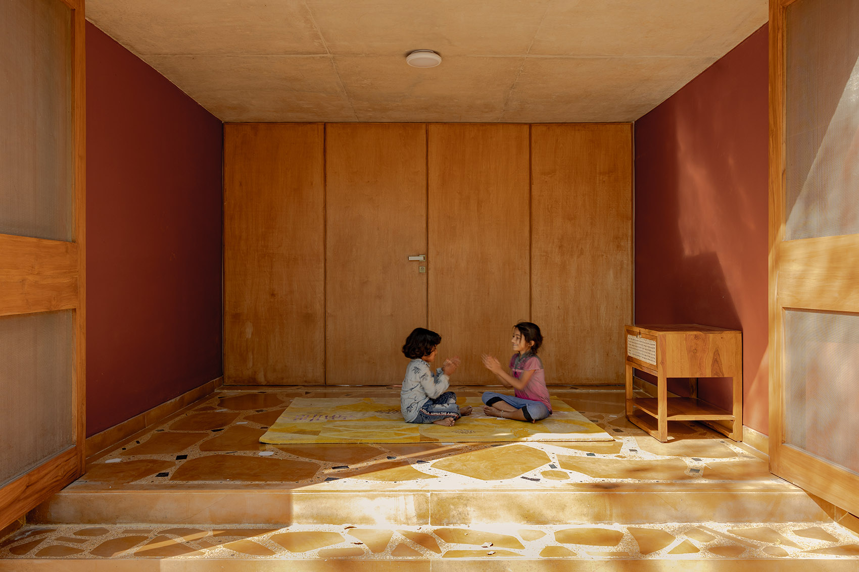 A home for the Guptas by Raghuveer Kathpalia - 谷德设计网