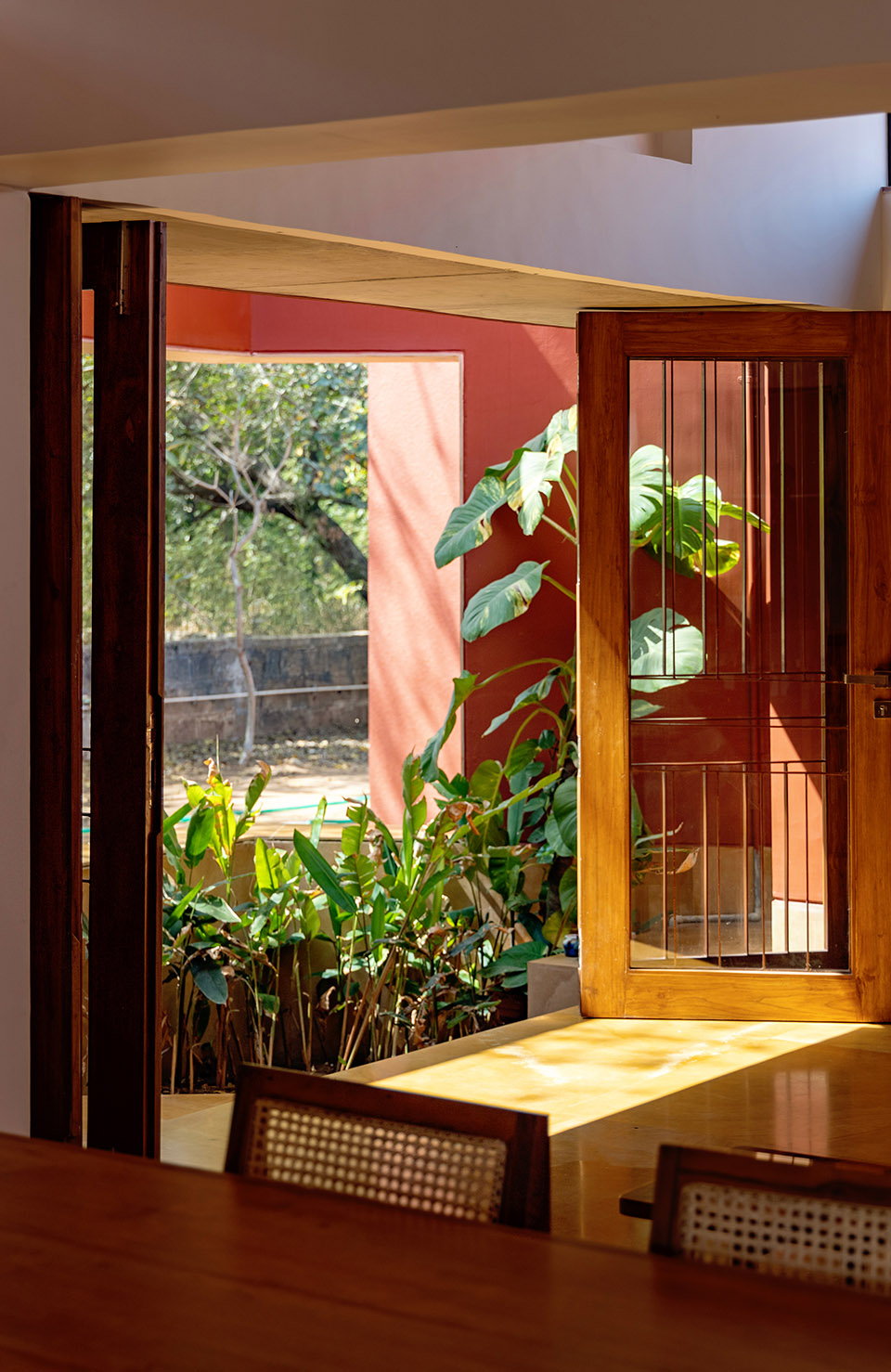 A home for the Guptas by Raghuveer Kathpalia - 谷德设计网