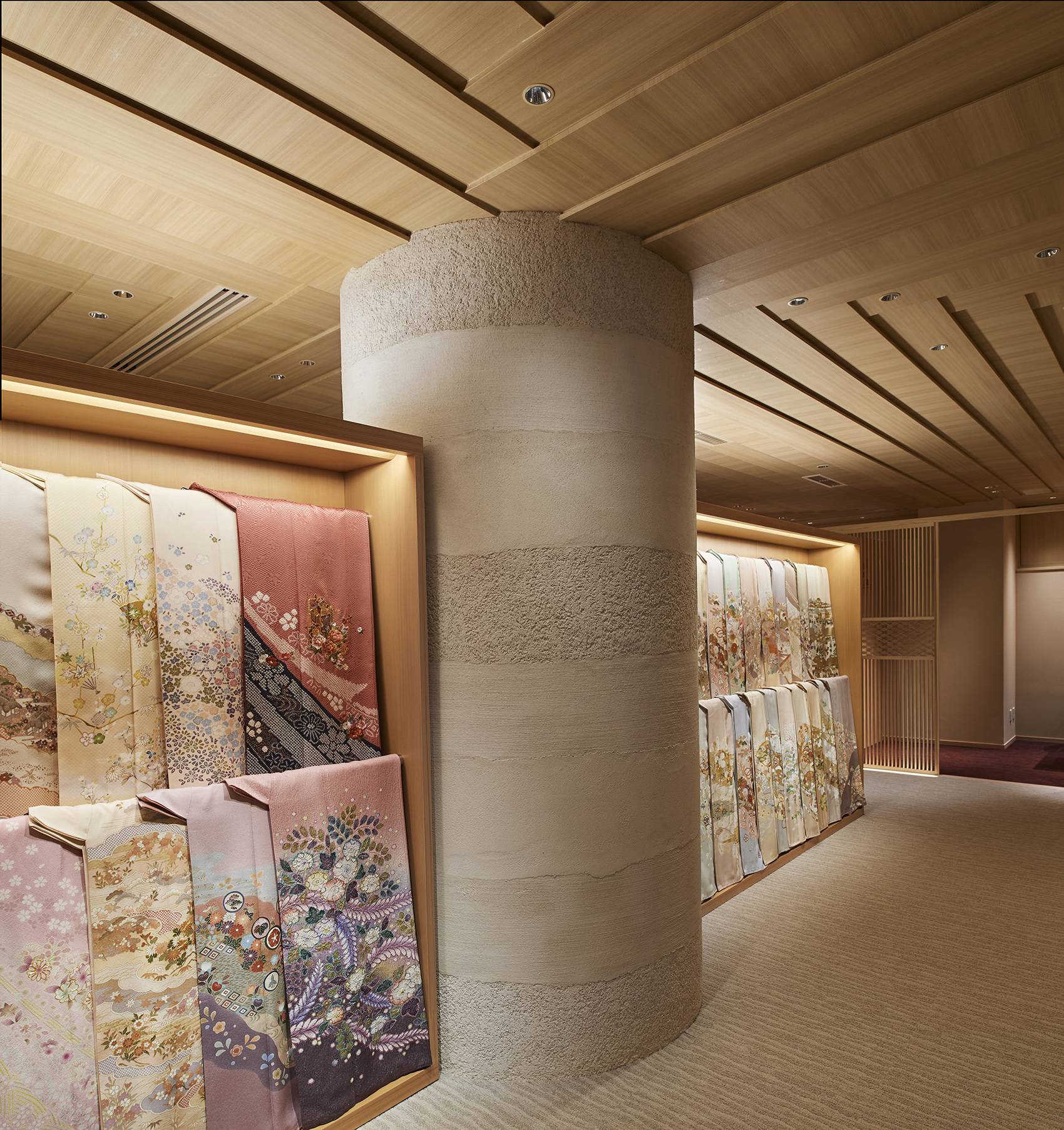 Marusho Kimono Shop, Yokohama, Japan by Tsutsumi & Associates - 谷德设计网