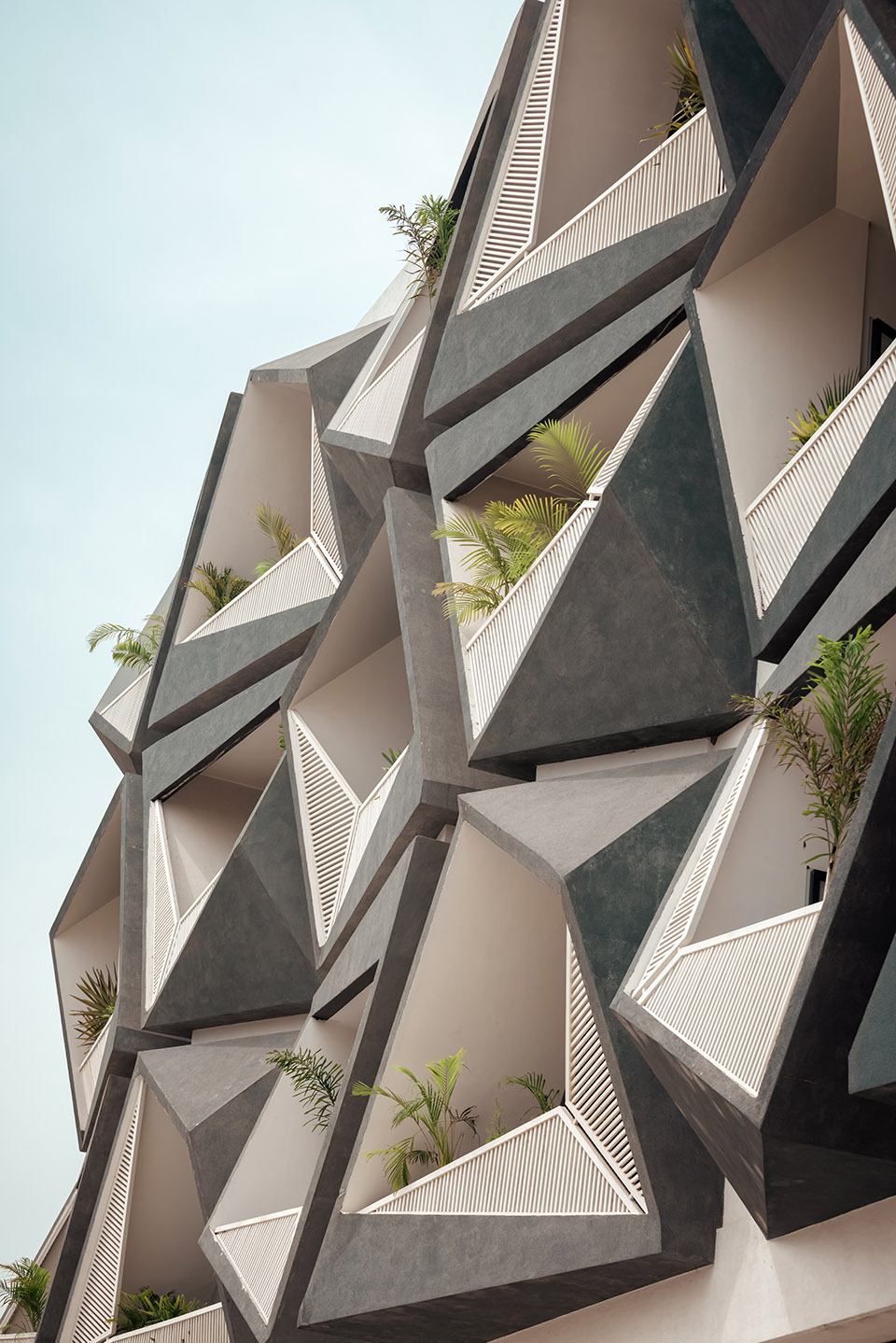 Never Never Cube by Studio Ardete - 谷德设计网 Never Never Cube by Studio Ardete - 谷德设计网