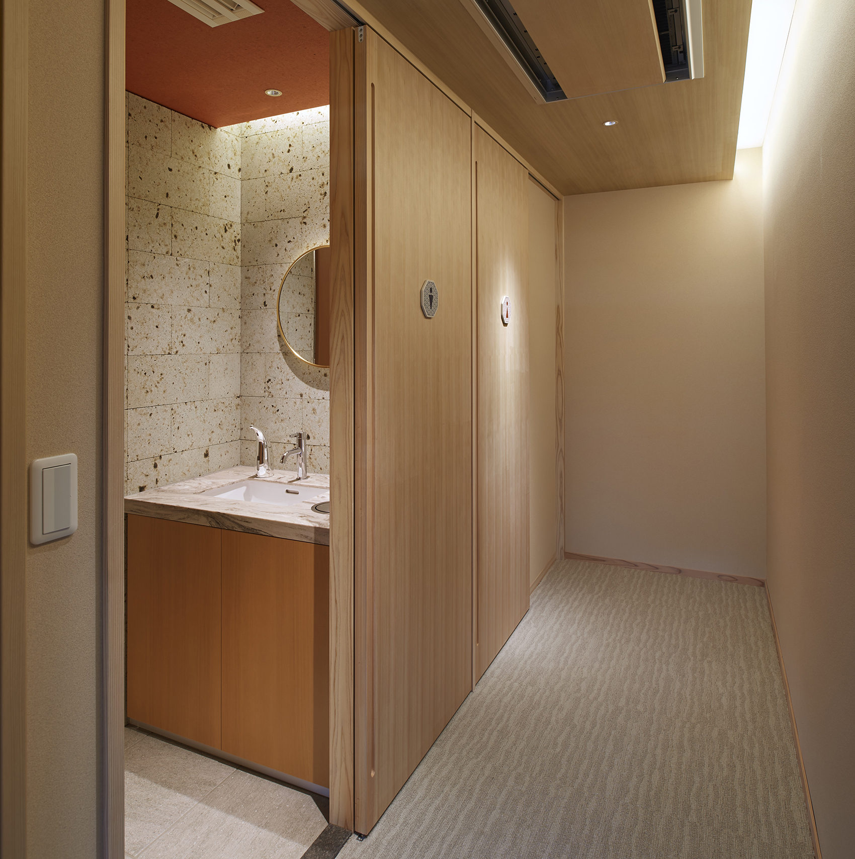 Marusho Kimono Shop, Yokohama, Japan by Tsutsumi & Associates - 谷德设计网
