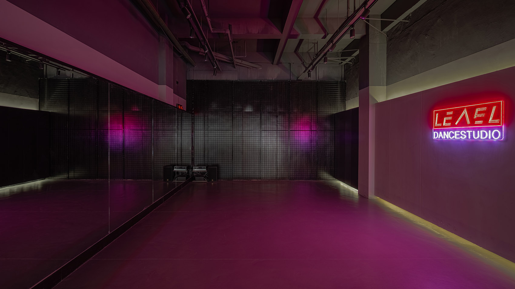 LEVEL DANCE, China by Yan Ji Design - 谷德设计网