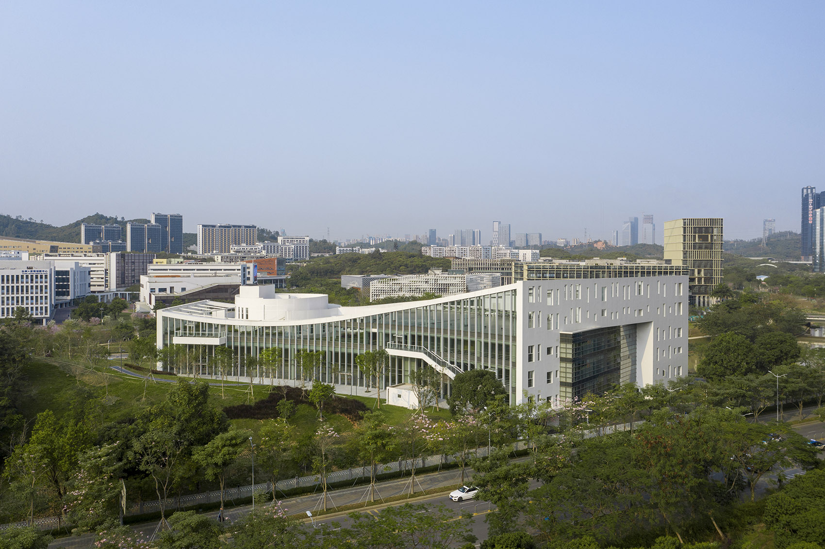 Southern University of Science and Technology Assembly Hall by AUBE - 谷德设计网
