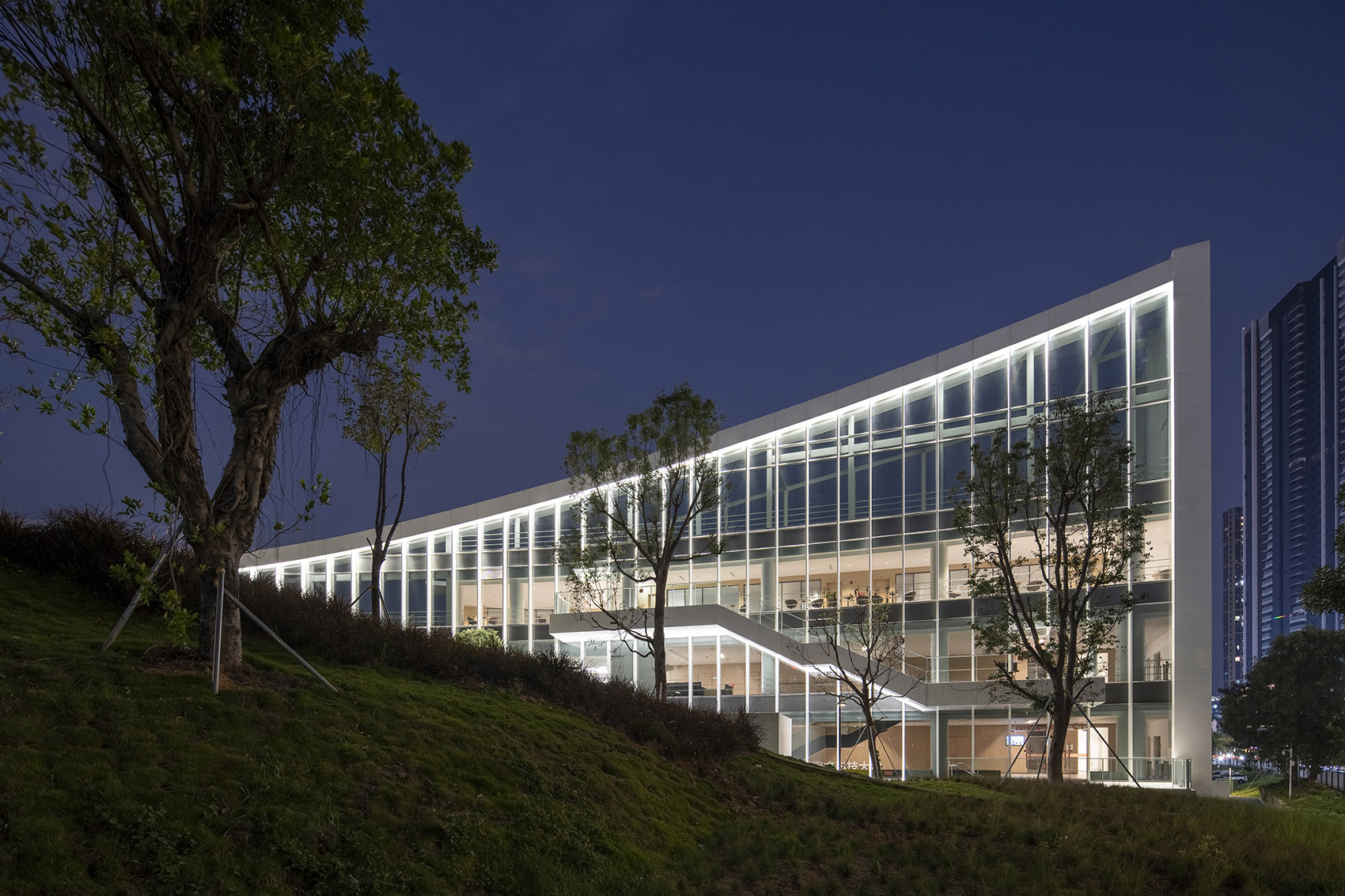 Southern University of Science and Technology Assembly Hall by AUBE - 谷德设计网