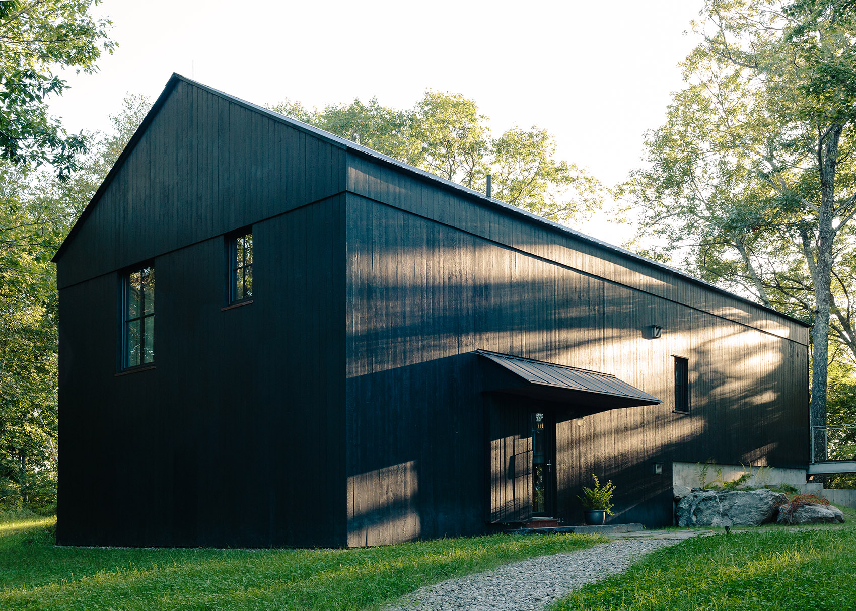 Fox Hall Barn House by BarlisWedlick - 谷德设计网