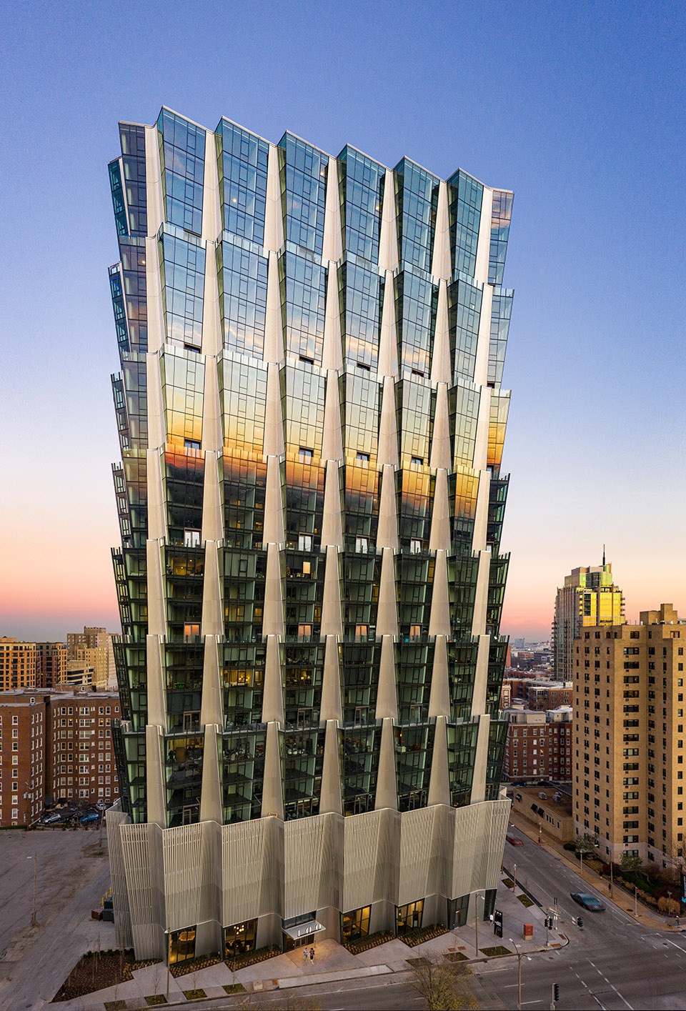 One Hundred residential tower by Studio Gang - 谷德设计网