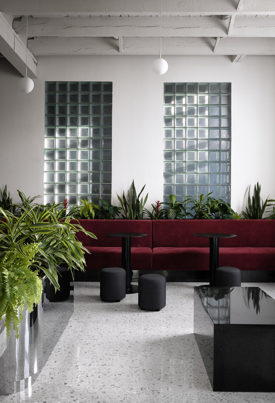 SPACIAL office space by IVY STUDIO INC. - 谷德设计网