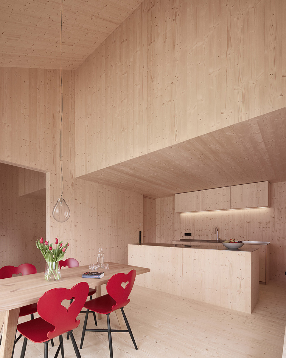 House made of Spruce by MWArchitekten - 谷德设计网