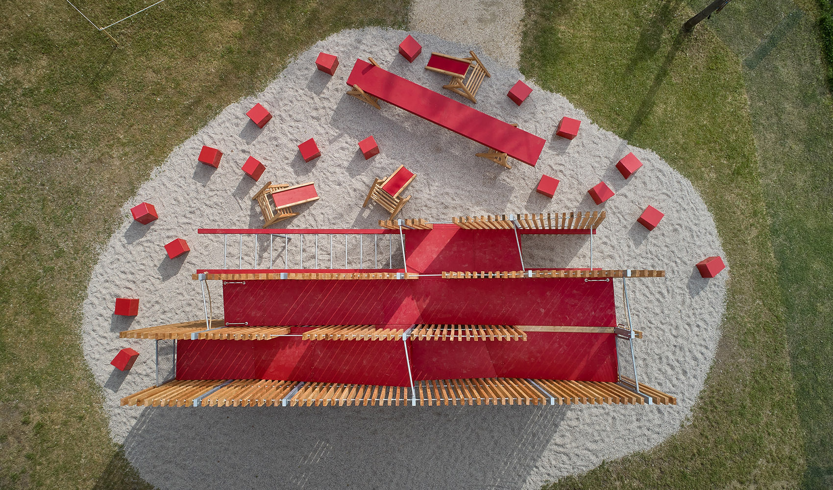 Installation OFF FENCE at the Biennale Architettura 2021 by SKULL ...