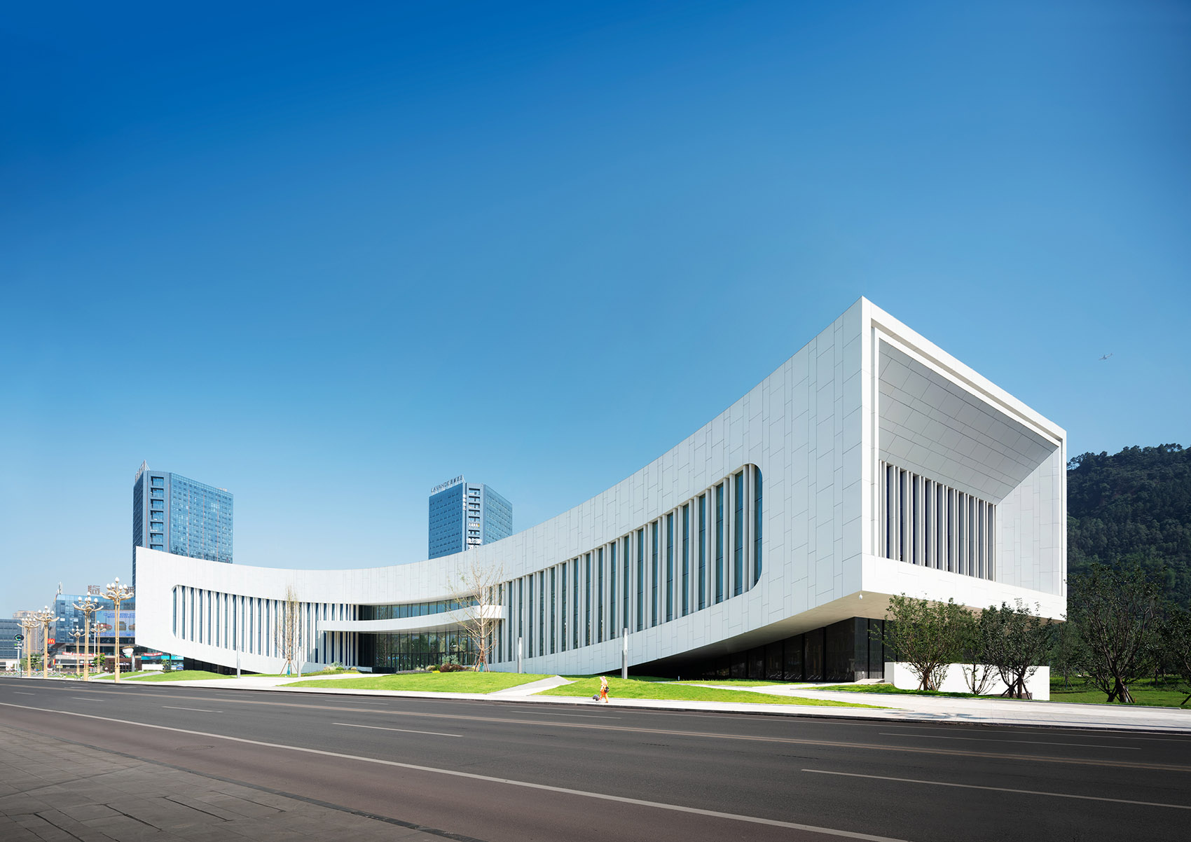 Yibin science and Technology Museum, China by TJAD - 谷德设计网