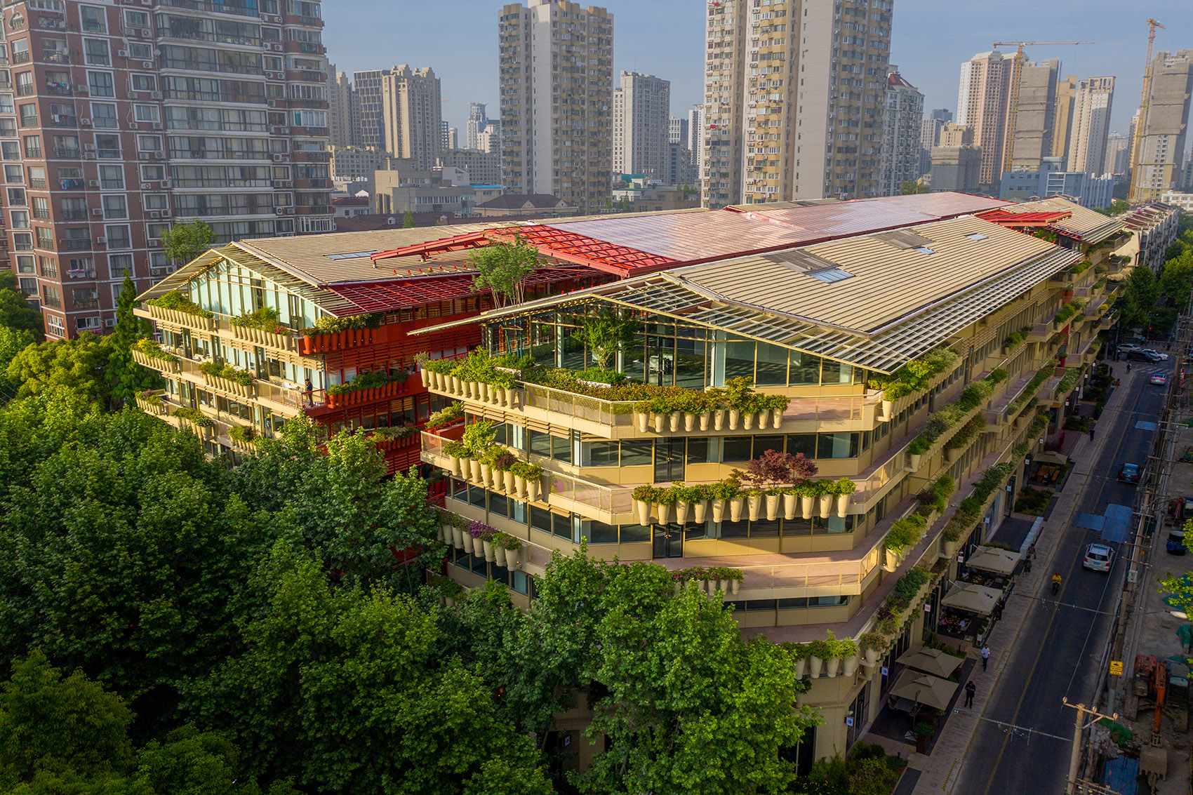 Landscape architectural and living facade design for “The Roof” by ...