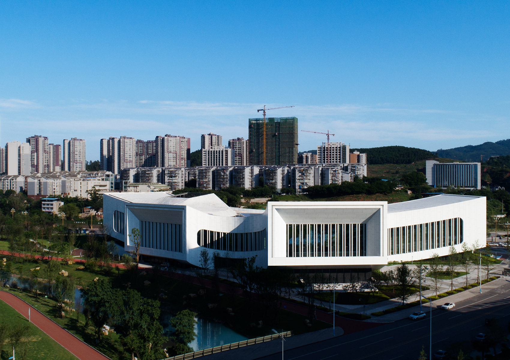 Yibin science and Technology Museum, China by TJAD - 谷德设计网