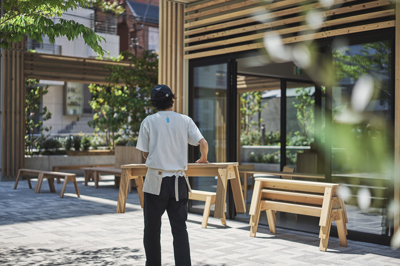 Blue Bottle Coffee Shibuya Cafe by Keiji Ashizawa Design - 谷德设计网