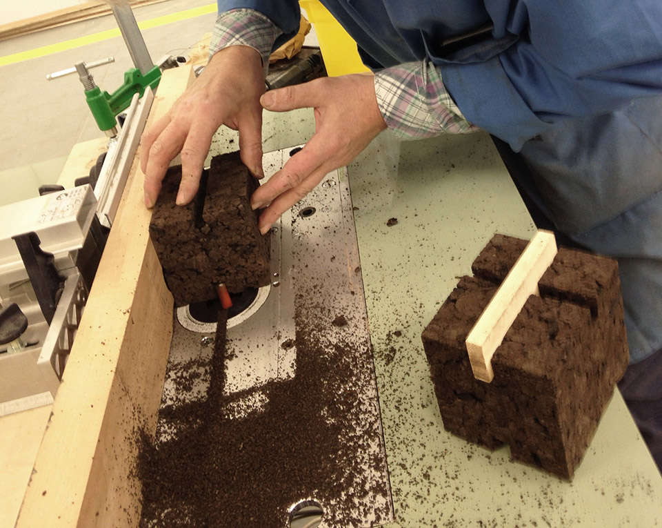 软木住宅，英国 / Matthew Barnett Howland + Dido Milne + Oliver Wilton - 谷德设计网