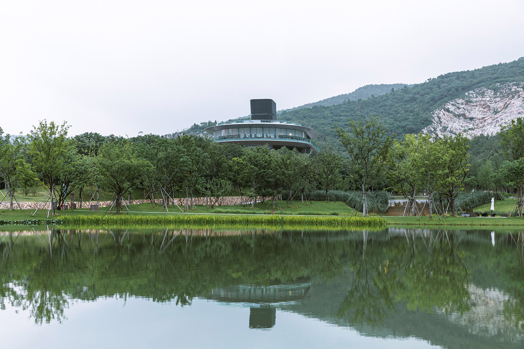 Tangshan Star Restaurant, Nanjing, China by Meng Architects - 谷德设计网