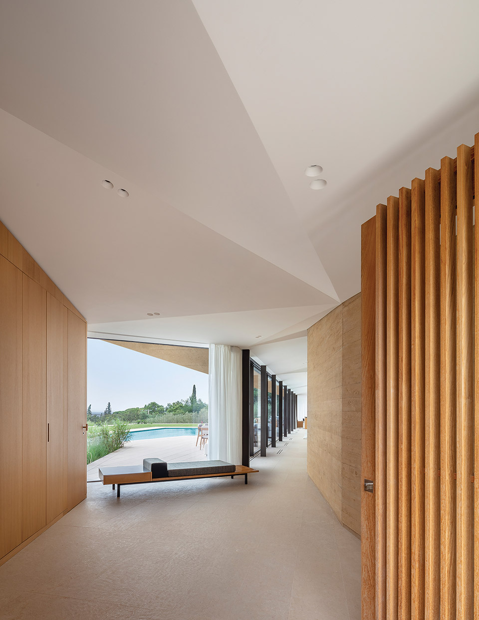 Villa Varoise, South of France by NADAAA - 谷德设计网