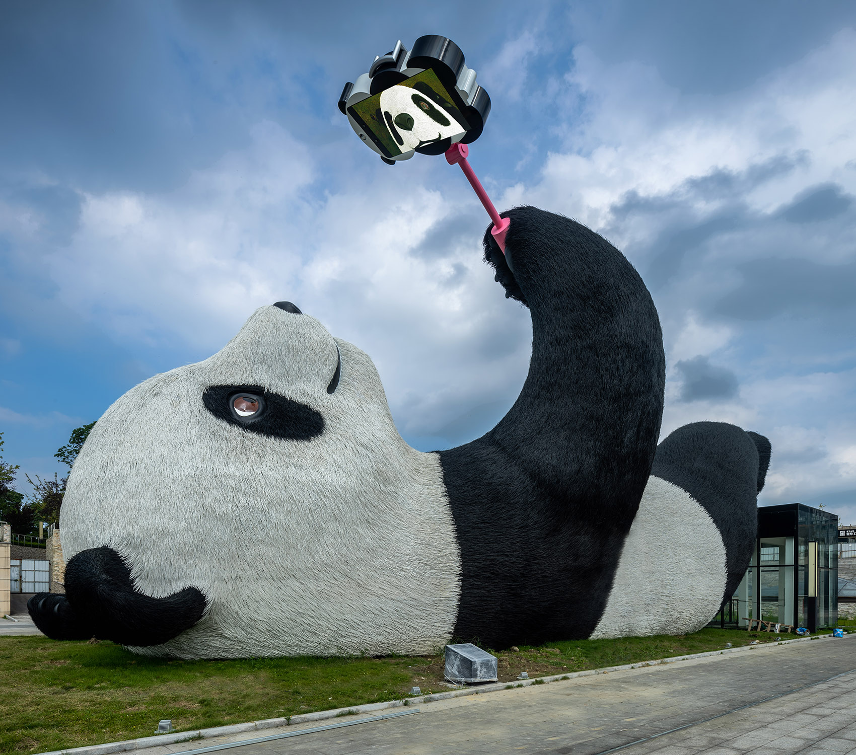 002-selfie-panda-by-uap-florentijn-hofman.jpg (1700×1500)