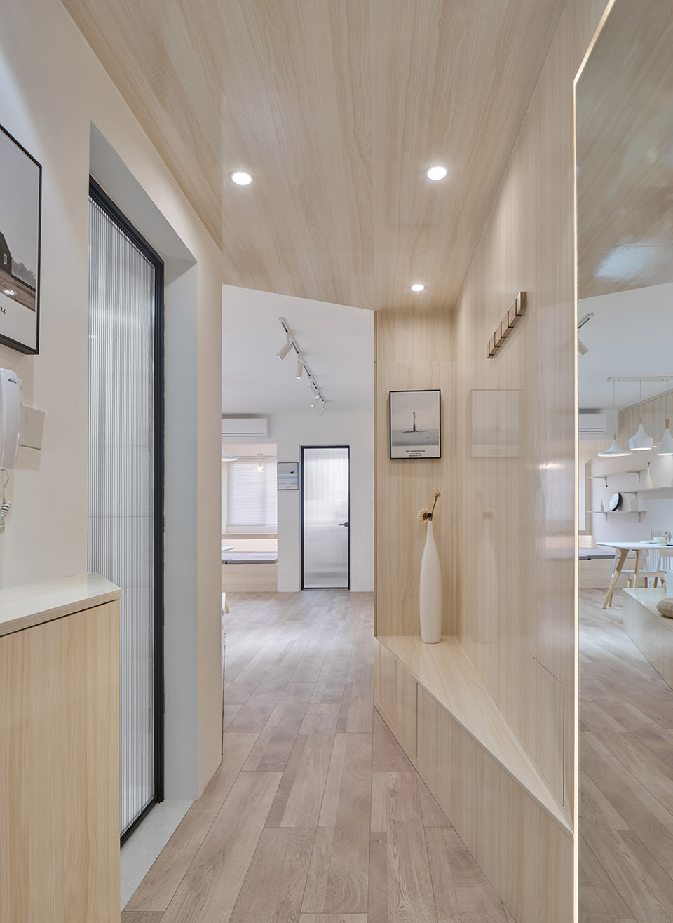 Renovation of a 34-square-meter small apartment in Weinan by HOT DESIGN ...