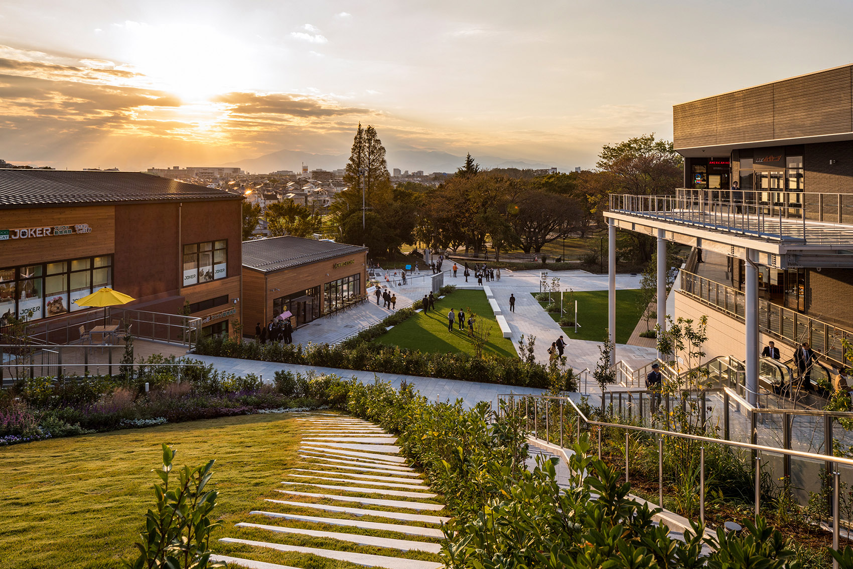 Grandberry Park by LLA (Laguarda.Low Architects) - 谷德设计网