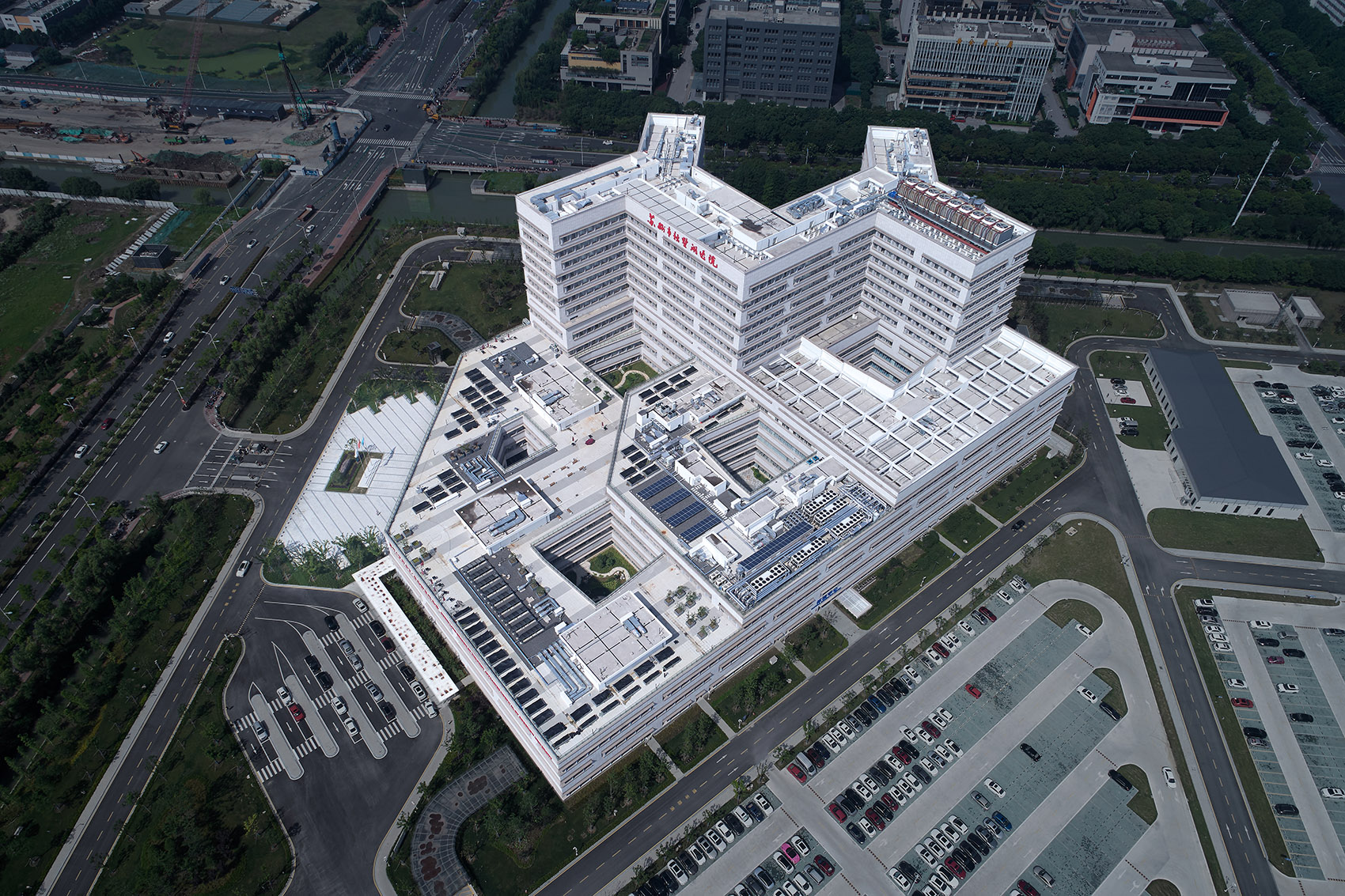 苏州市独墅湖医院 / LEMANARC瑞士瑞盟设计 - 谷德设计网