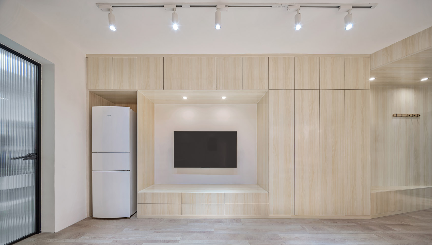 Renovation of a 34-square-meter small apartment in Weinan by HOT DESIGN ...