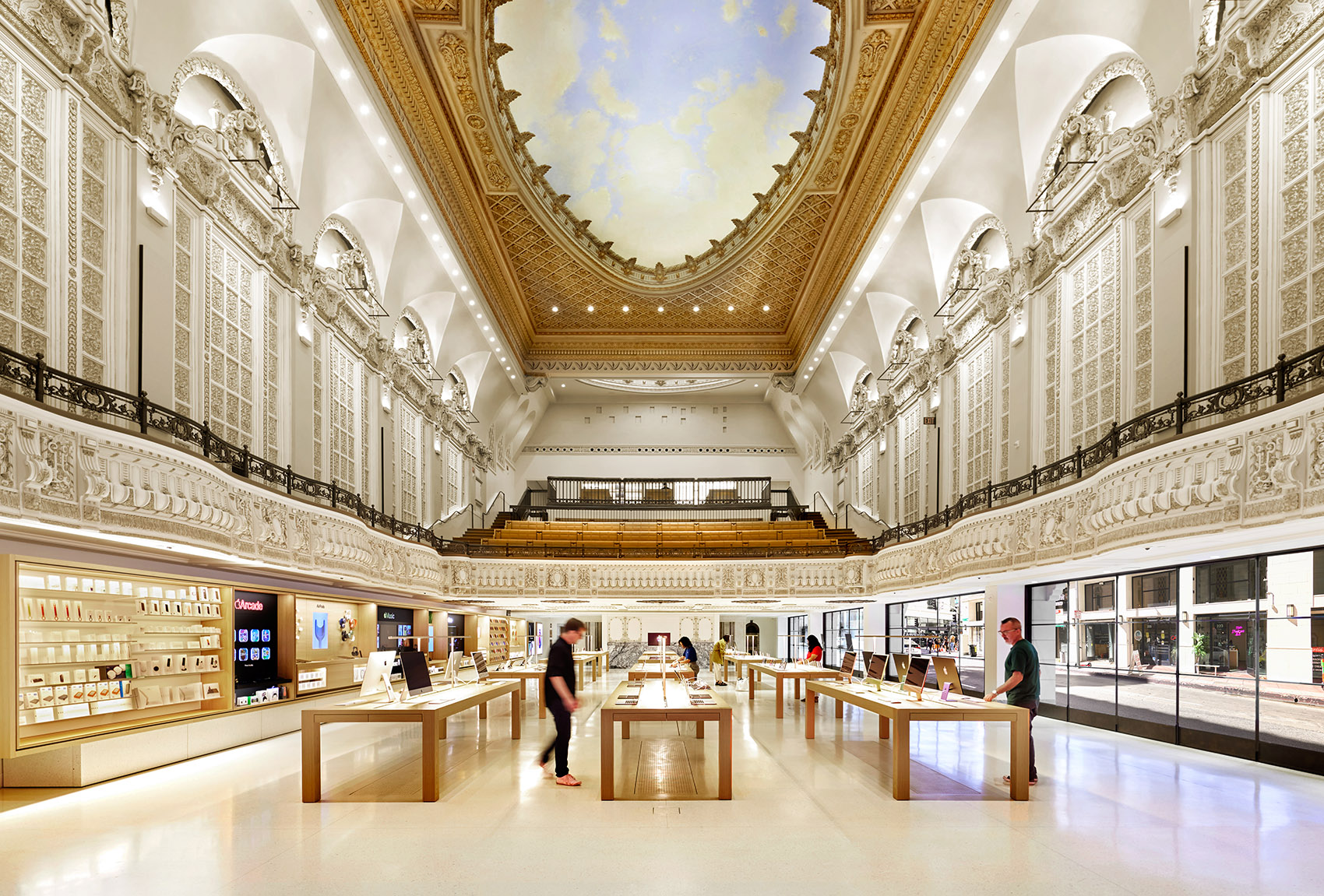 Apple Tower Theatre by Foster + Partners - 谷德设计网