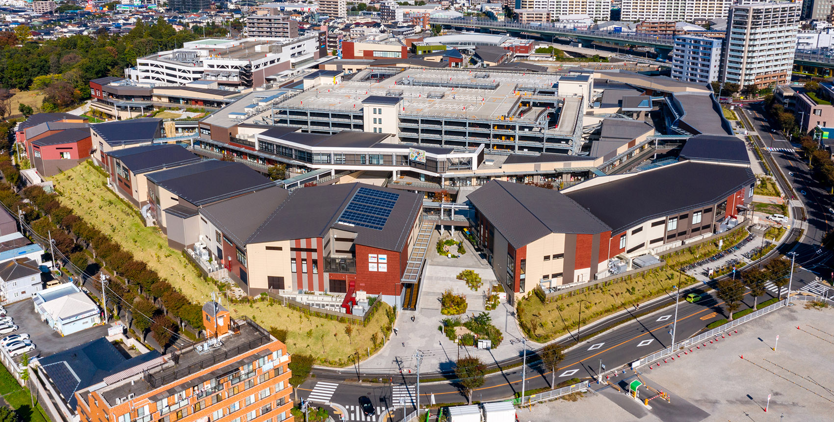 Grandberry Park by LLA (Laguarda.Low Architects) - 谷德设计网