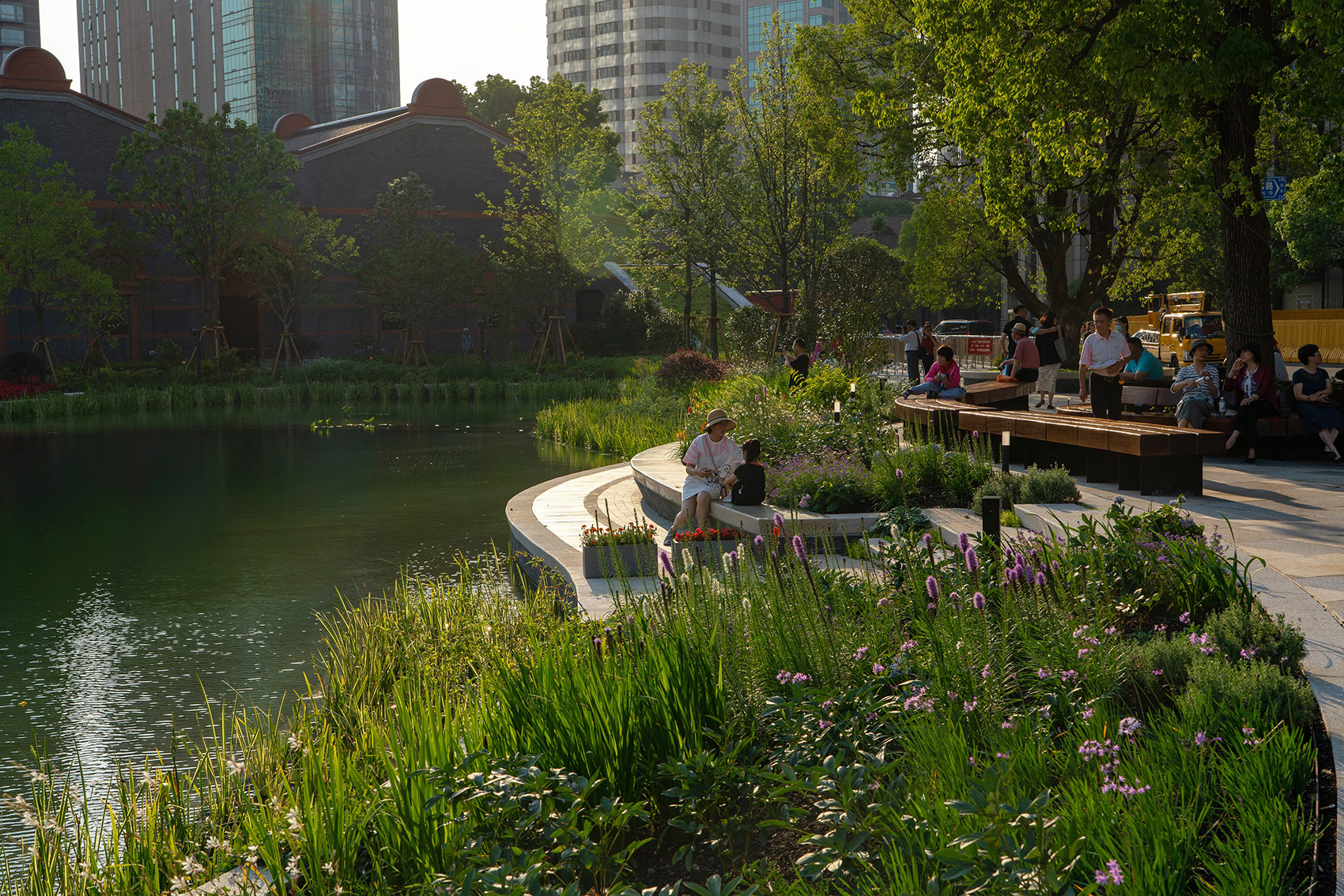 Taipingqiao Park, China by Design Land Collaborative Ltd (DLC) - 谷德设计网