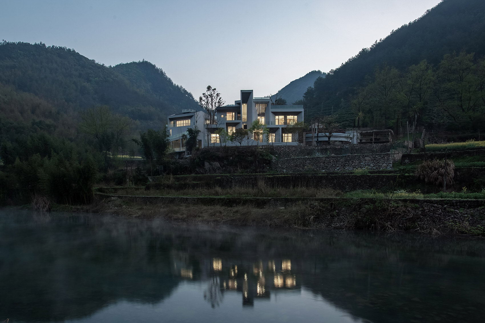 Stream House, China by Atelier LAI - 谷德设计网