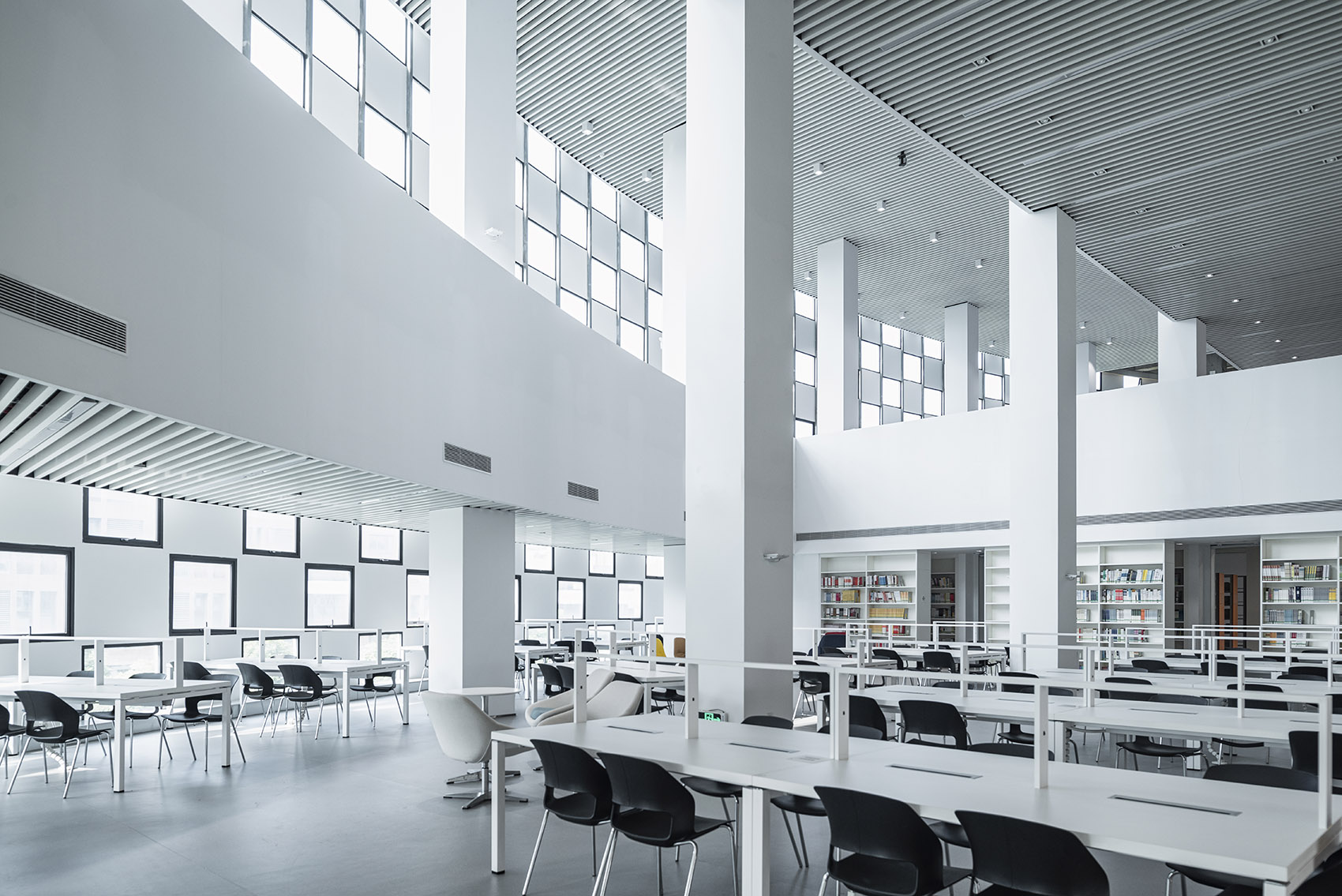 Library of Guangdong Vocationl College of Hotel Management, China by ...