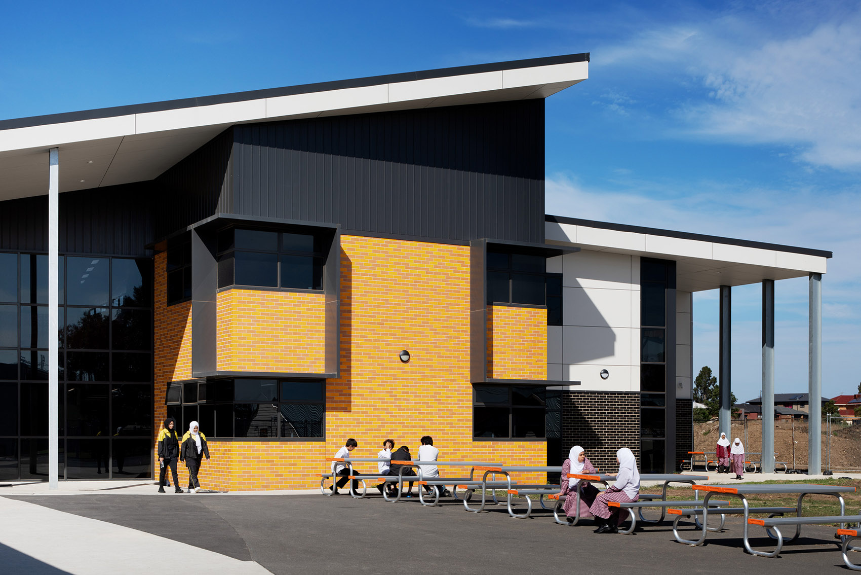 Al Siraat College Year 3-6 Learning Hub, Melbourne by Gray Puksand - 谷德设计网