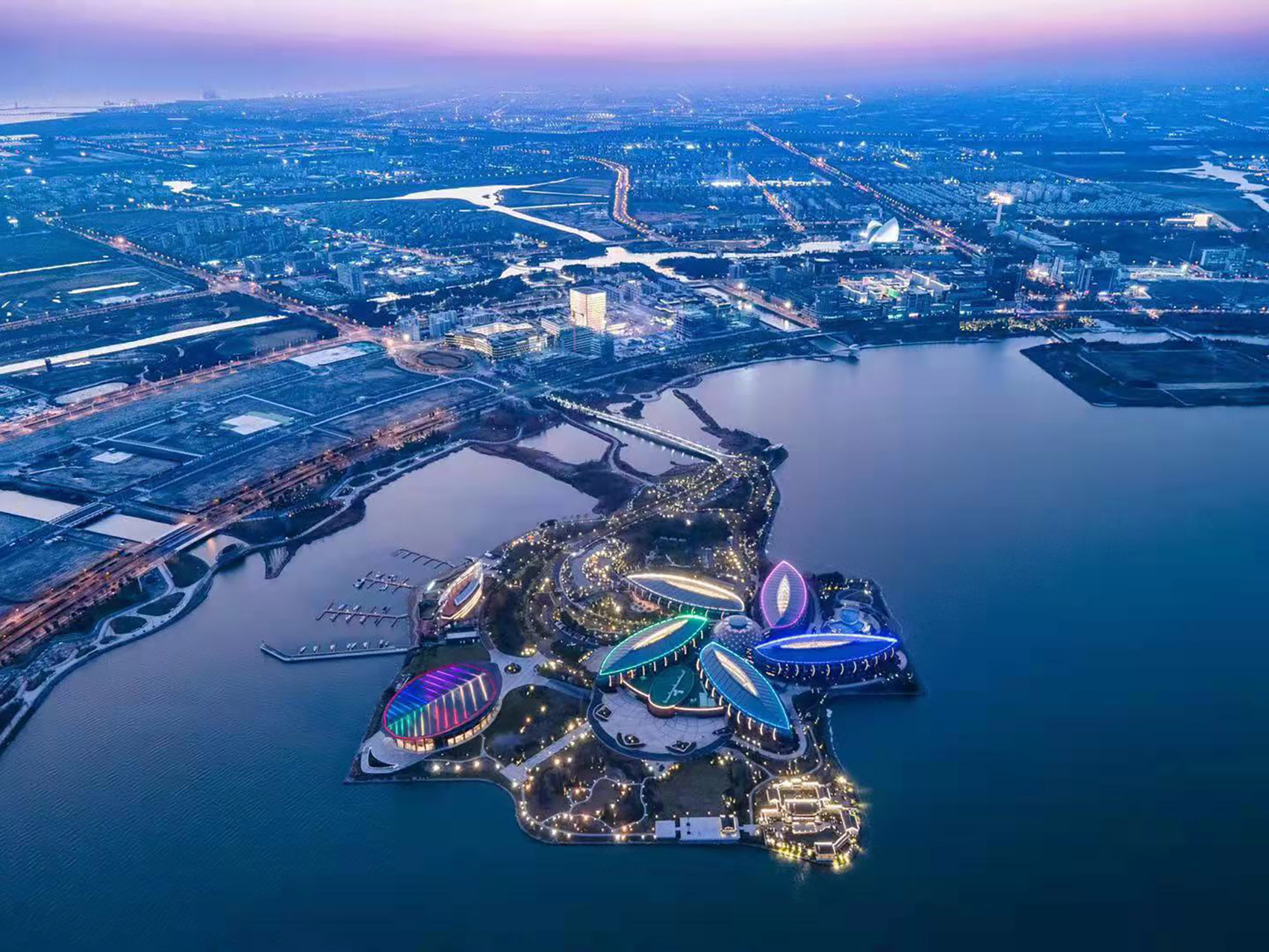 Dishui Lake Convention Center, China by DC ALLIANCE · c+d Design Center ...