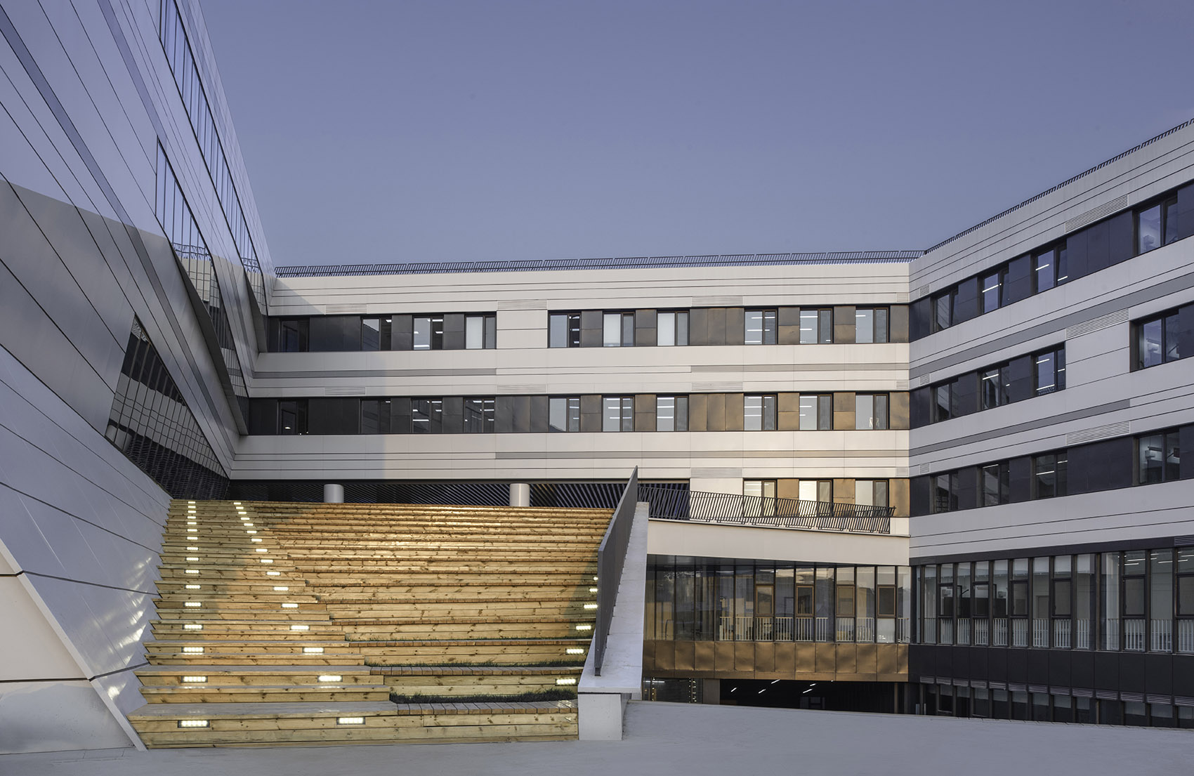The design of the High School Affiliated to Renmin University of China ...