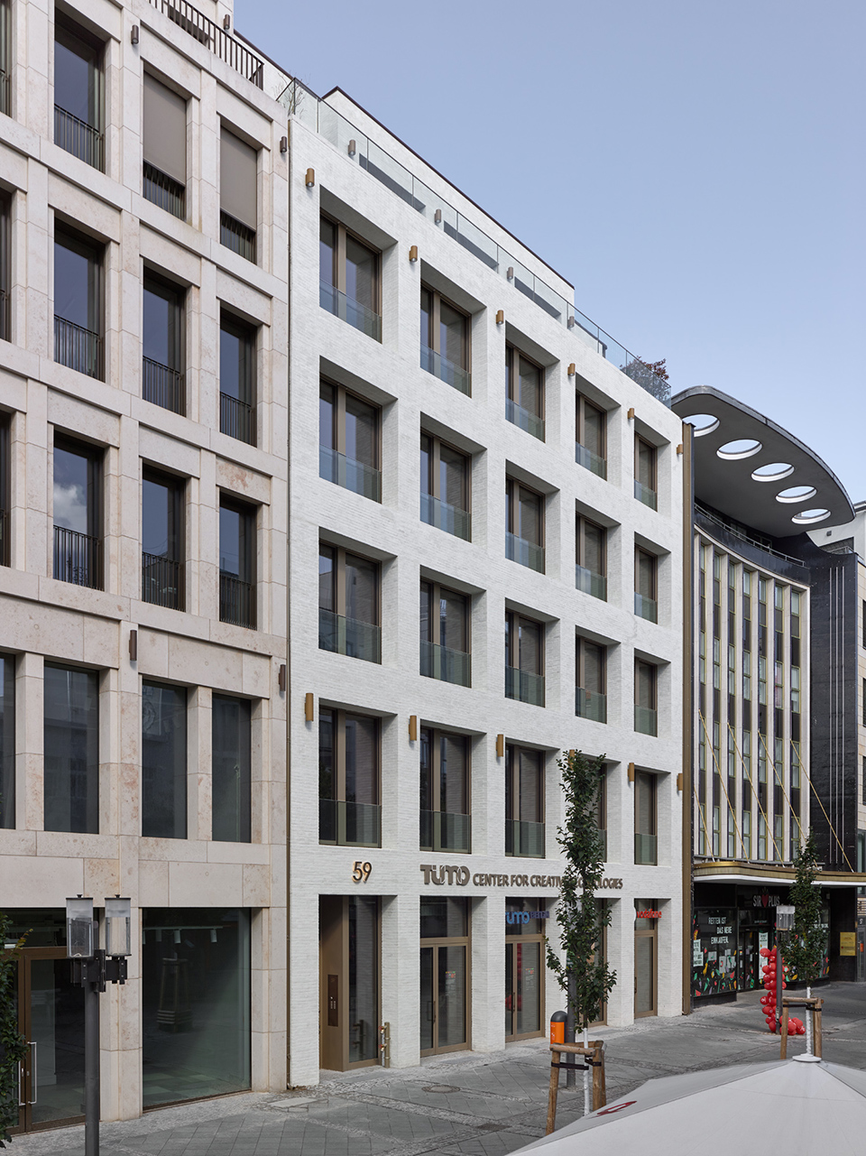 Wilmersdorfer Straße 59 by Max Dudler - 谷德设计网