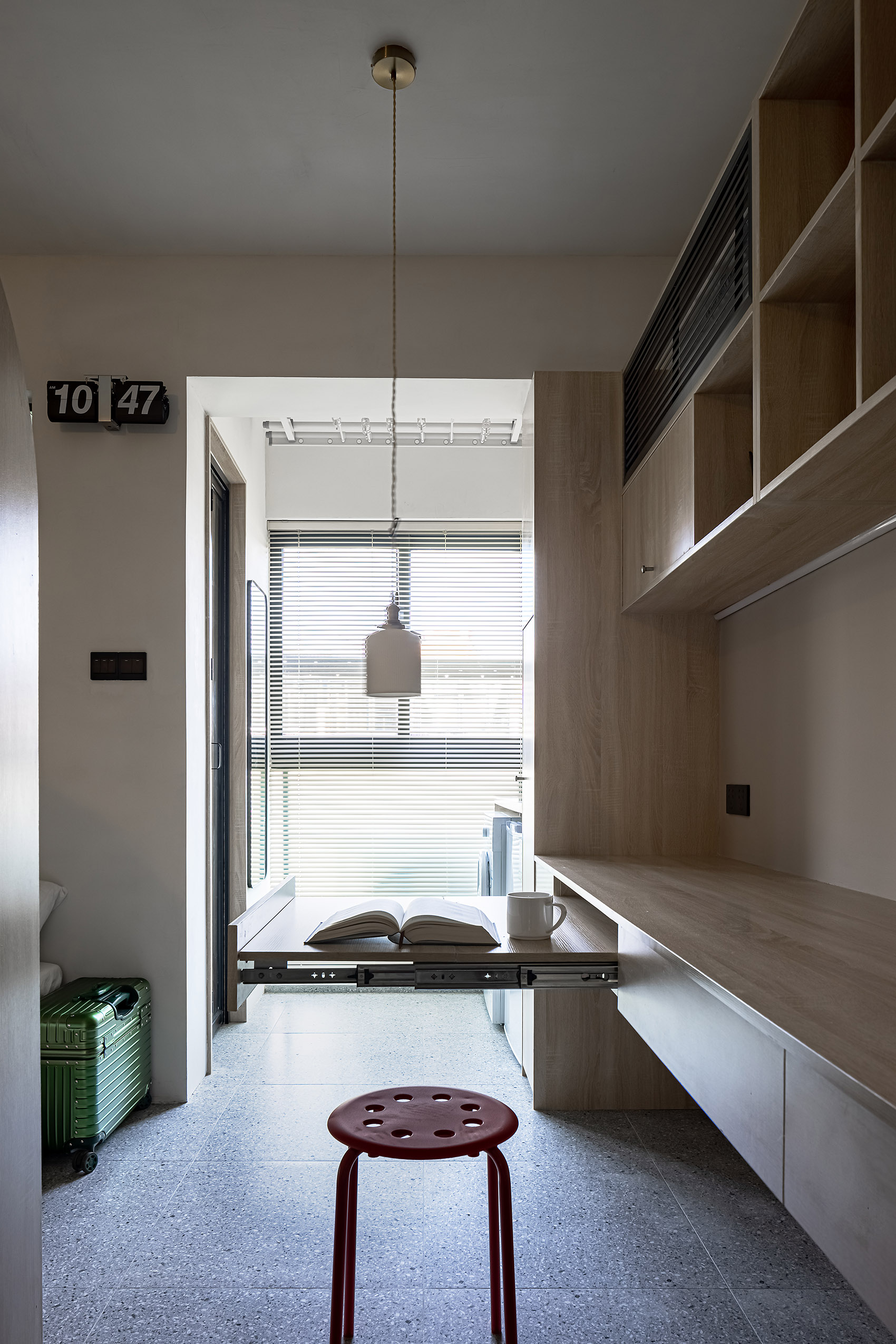 Interior design of a 24 square meters apartment, China by Wusuo design ...